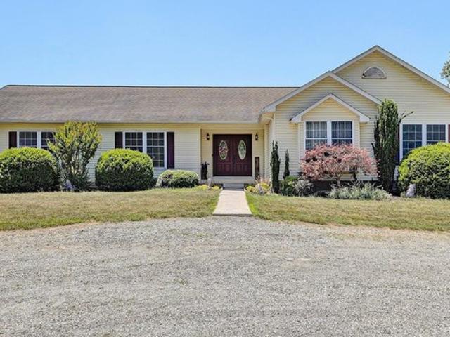 271 Camp Mitchell Rd, New Castle, VA 24127