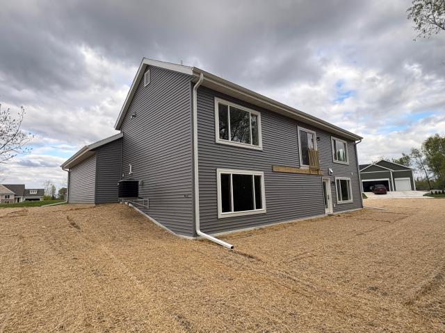 271 Cardinal Dr