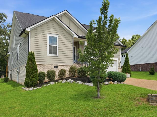 271 Christine Dr