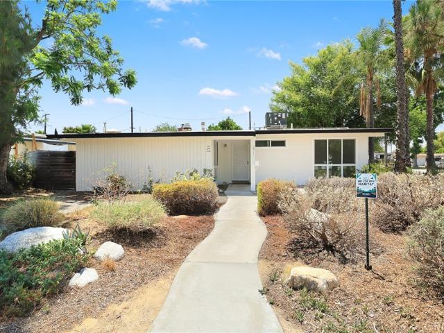 271 Greentree