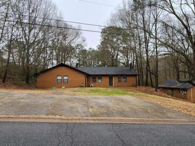 271 E Wright St, Winder, GA 30680