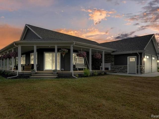 271 E Harrington Rd, Lexington, MI 48422