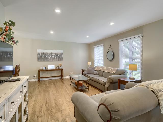 271 Hill Avenue