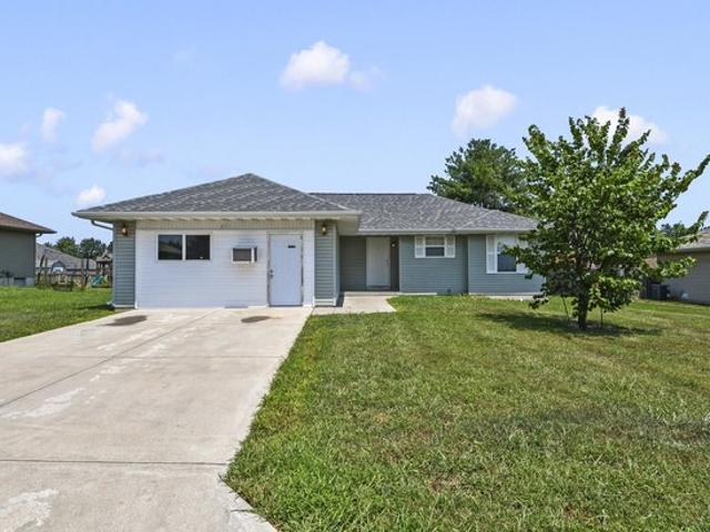 271 Maplewood Dr, Highlandville, MO 65669