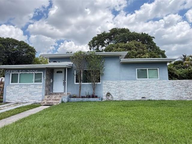 271 NW 147th St, Miami, FL 33168