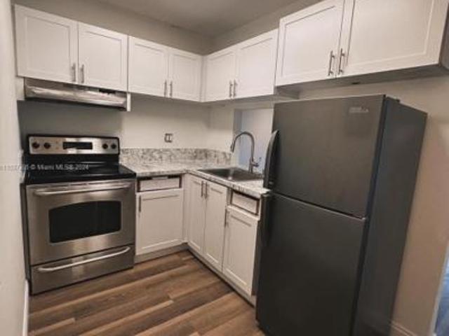 271 NW 177St #B 206, Miami Gardens, FL 33169