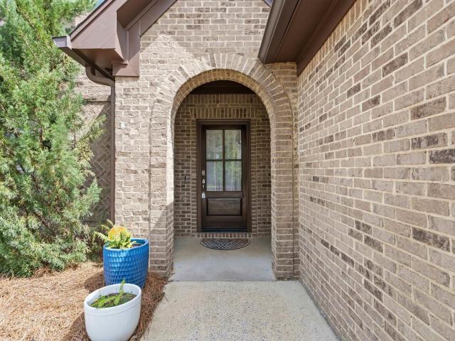 271 Sarah Way
