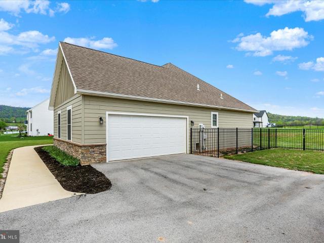 271 Speece Ln, Dauphin, PA 17018 | MLS #PADA2058