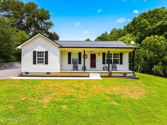 271 Stoutown Rd