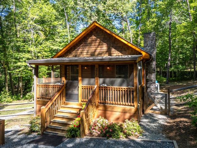 271 Piney Woods Way