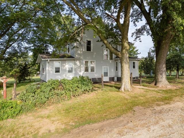 27242 E 2900th Street