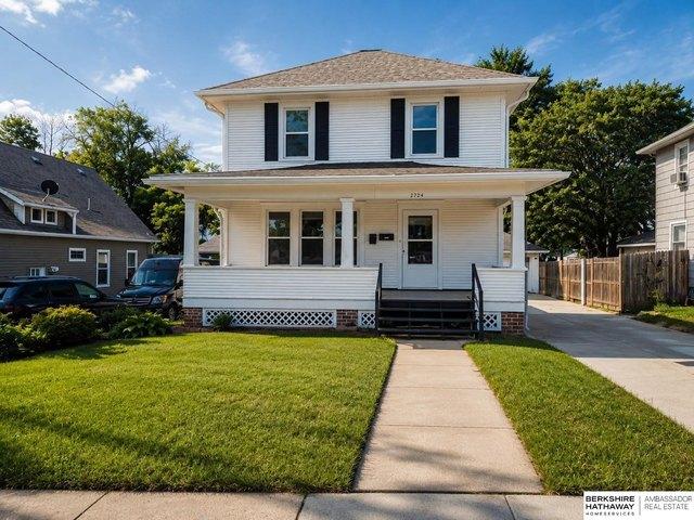 2724 N 62nd St, Omaha, NE 68104