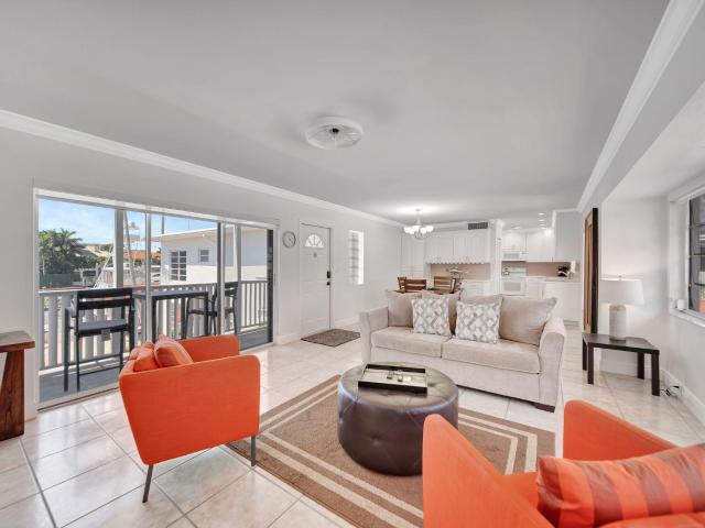 2724 NE 14th St, Unit 6, Fort Lauderdale, FL 33304 | MLS #B26010