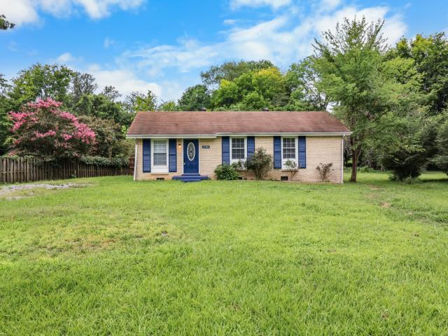 2724 Ann Dr
