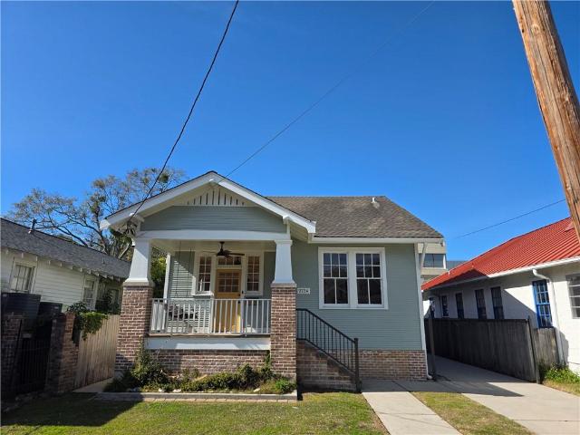 2724 Calhoun Street