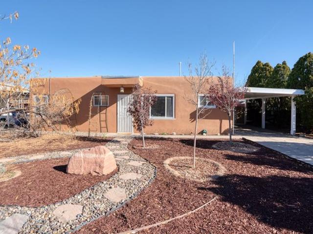 2724 Graceland Dr NE, Albuquerque, NM 87110