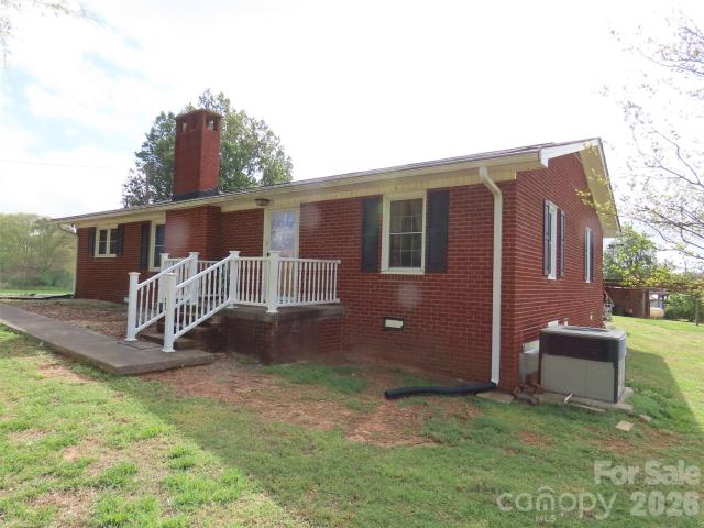 2724 Lucy Short Cut Road