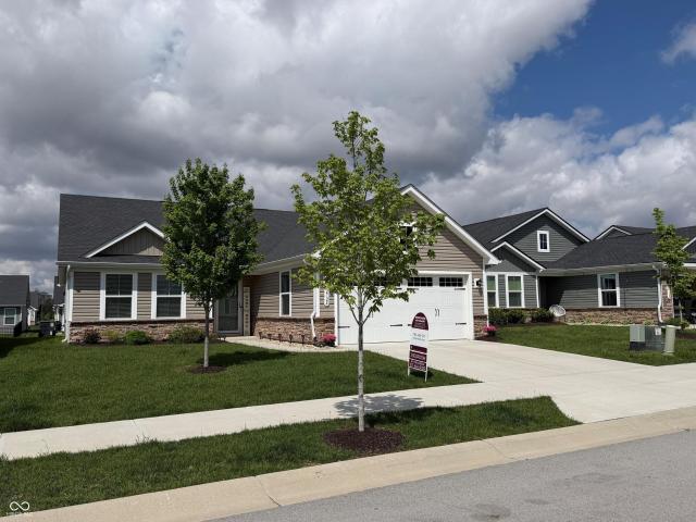 2724 Stonebridge Dr, Lebanon, IN 46052 | MLS #22088
