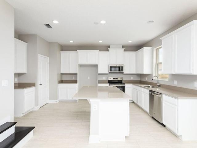 2724 Sweetgrass Ln, Zellwood, FL 32798