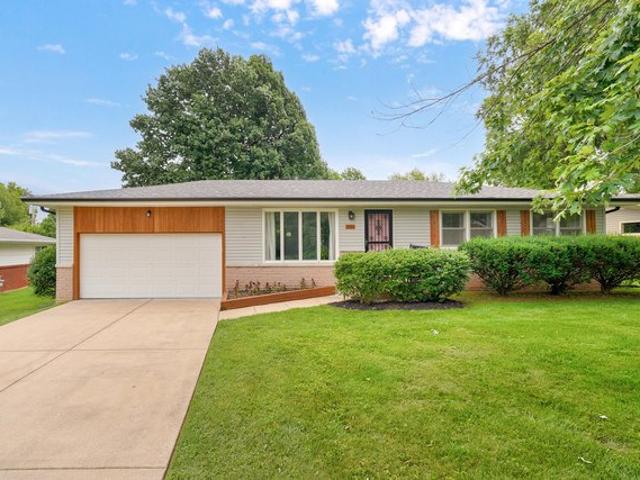 2724 S Wallis Smith Blvd, Springfield, MO 65804