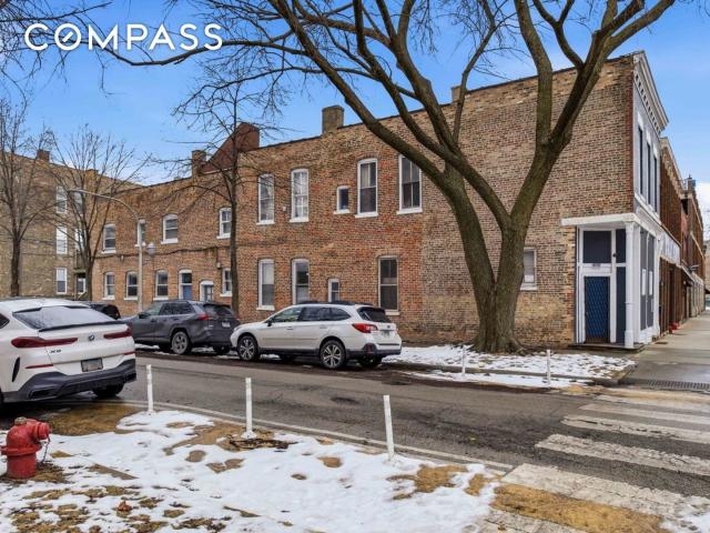 2724 W Chicago Ave, Chicago, IL