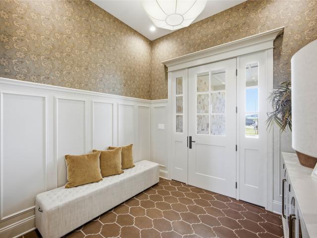 2724 Wakonda Drive