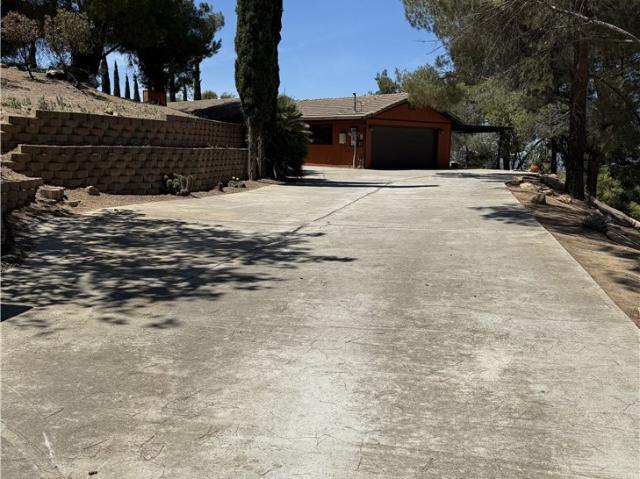 27258 Kiavo Drive