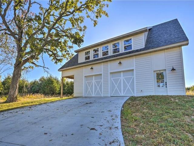 27258 Sunset Beach Ln, Eagle Rock, MO 65641