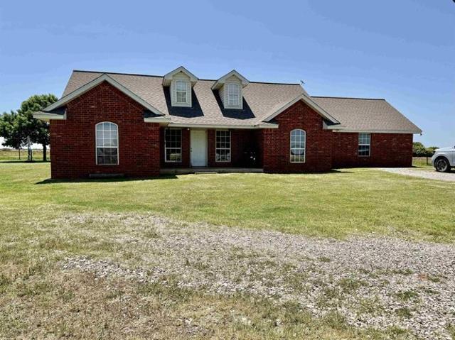 272591 E 1790 Rd, Comanche, OK 73529