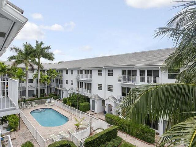 2725 NE 8th Ave Apt 118, Wilton Manors, FL 33334