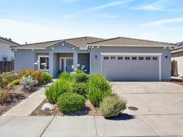 2725 Bellows St, Davis, CA 95618