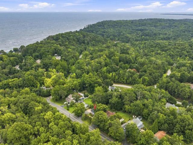 2725 Cove Point Road