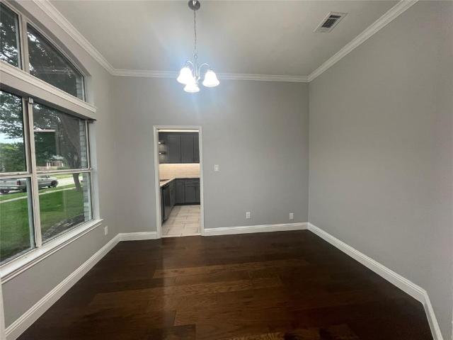 2725 Covington Drive