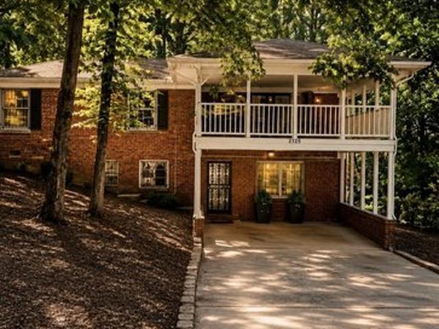 2725 Covington Pike Rd, Memphis, TN 38128