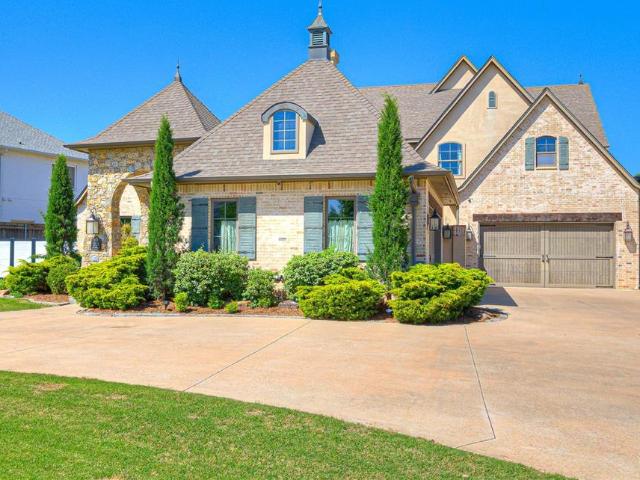 2725 Guilford Lane