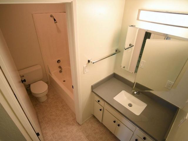 2725 Haste St. 2 Bedroom Apartment for Rent at 2725 Haste St, Berkeley, CA 94704 Southside