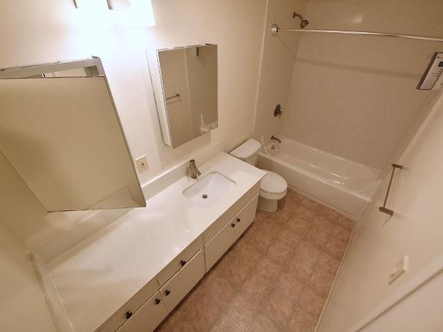 2725 Haste St. 2 Bedroom Apartment for Rent at 2725 Haste St, Berkeley, CA 94704 Southside
