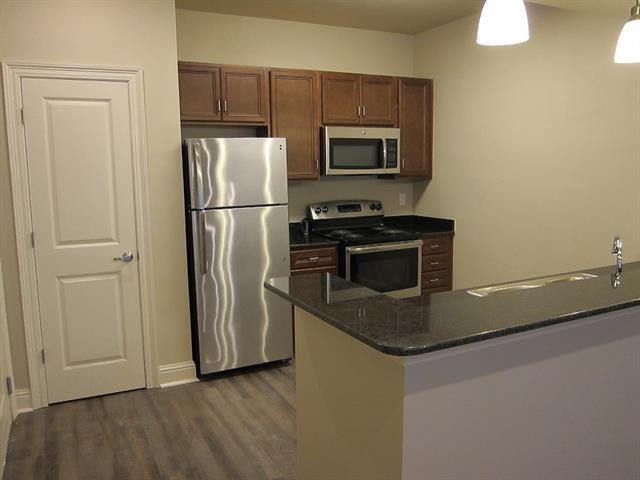 2725 Independence Street # 105