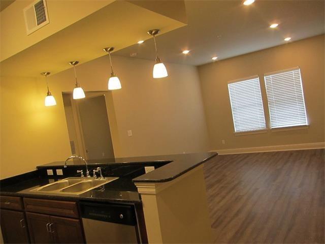 2725 Independence Street # 303