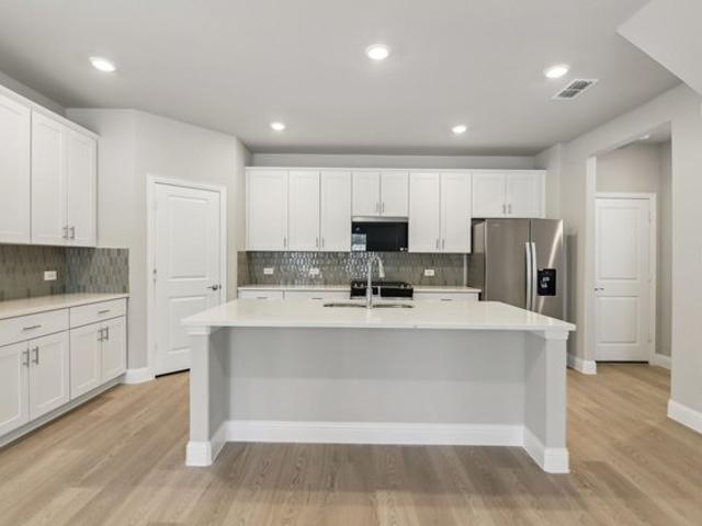 2725 Kobuk Dr, Corinth, TX 76209