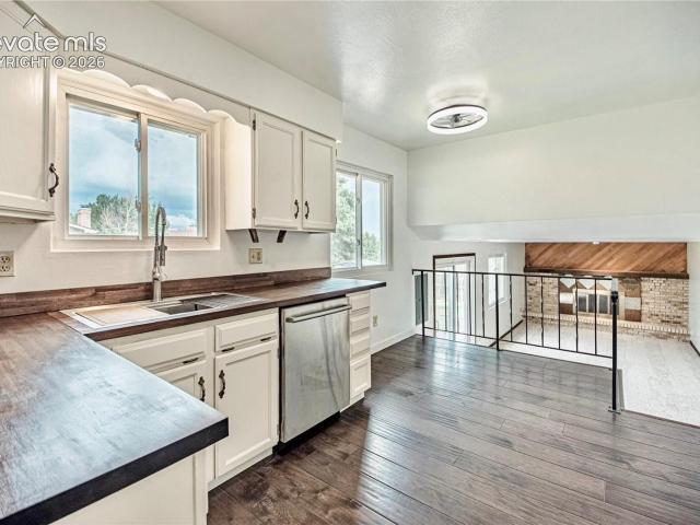 2725 Lavarie Drive