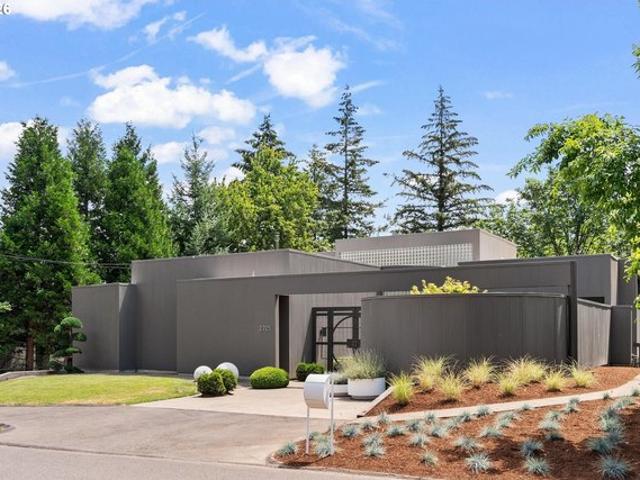 2725 SW Sherwood Dr, Portland, OR 97201