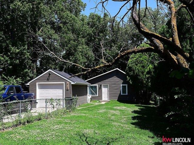 2725 S 17th St, Lincoln, NE 68502