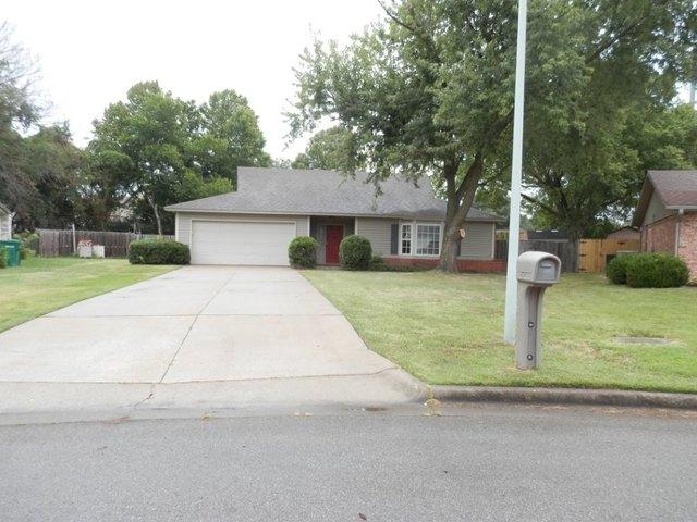 2725 W Highland Cir, Rogers, AR 72756