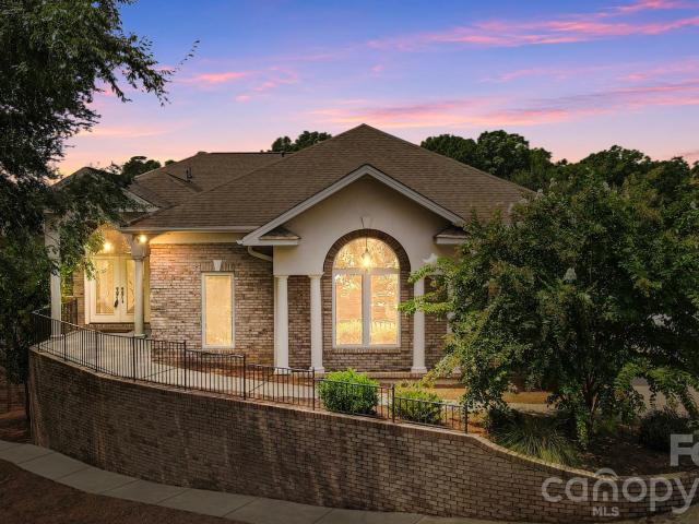 2725 Windswept Cove