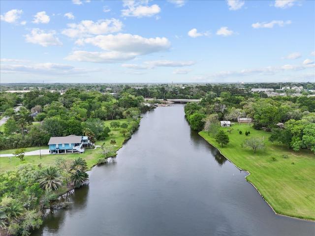 2725 49th St, Dickinson, TX 77539 | MLS #82297