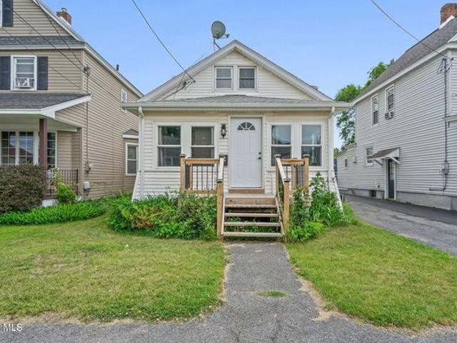 2726 Denver Ave, Schenectady, NY 12306