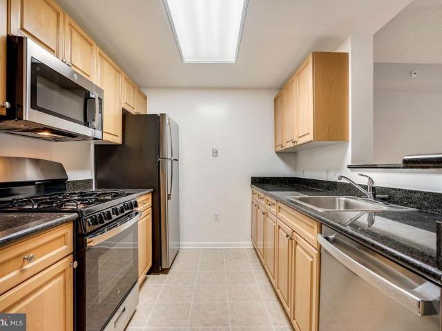 2726 Gallows Road # 413