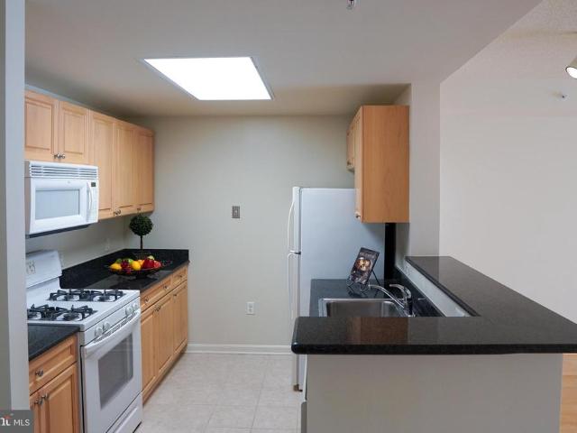 2726 Gallows Road # 417