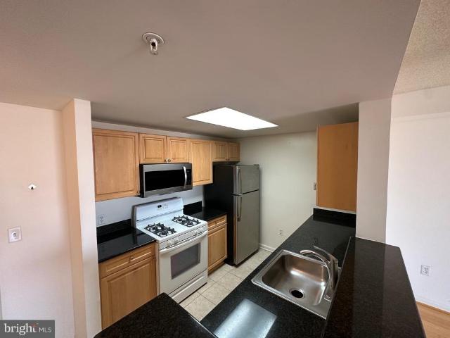 2726 Gallows Road # 913